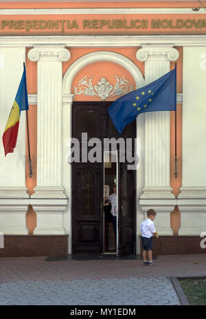 Presidential Palace, Chisinau, Moldova Stock Photo - Alamy