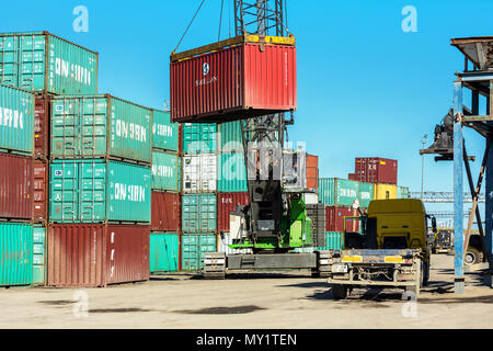 Giurgiulesti, Moldova, container loading in Giurgiulesti port Stock ...