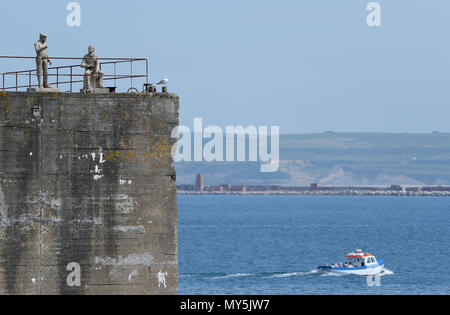 Mulberry Harbours, Portland, UK. 6th Jun, 2018. Unveiling and ...