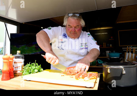 Andy Mackenzie, Executive Chef at Exclusive Chefs Academy, giving a ...