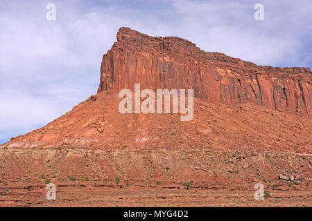 Red Rock Escarpment in the Desert Stock Photo - Alamy