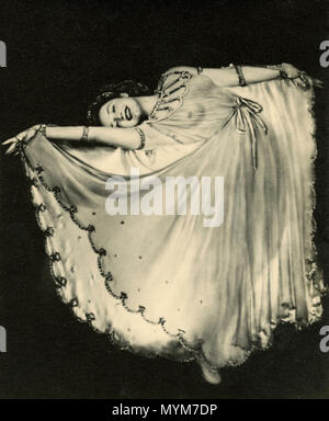 Cabaret burlesque, Italy 1920s Stock Photo - Alamy