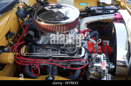 American muscle car engine with chrome Stock Photo: 15967958 - Alamy