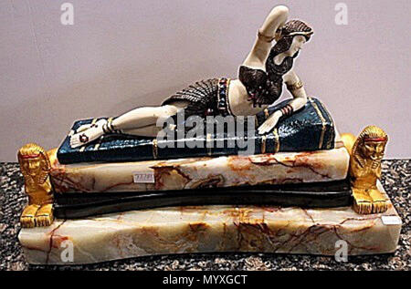 Demetre Chiparus Cleopatra Stock Photo - Alamy