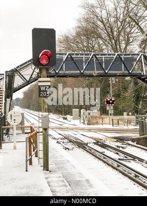 Station Lane, Godalming. 18th March 2018. Heavy snowfall across the ...