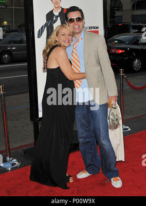 Nicole Sullivan and husband Jason Packham take their two sons Dashel ...