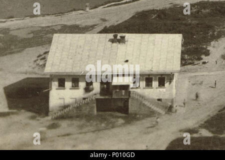 Trembowla in 1917 -synagogue Stock Photo - Alamy