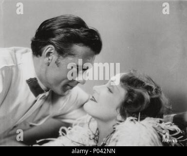 MOROCCO 1930 Paramount Pictures film with Marlene Dietrich and Gary ...