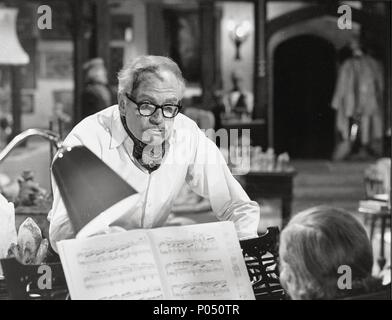 Director JOSEPH L. MANKIEWICZ and LAURENCE OLIVIER in costume as Andrew ...