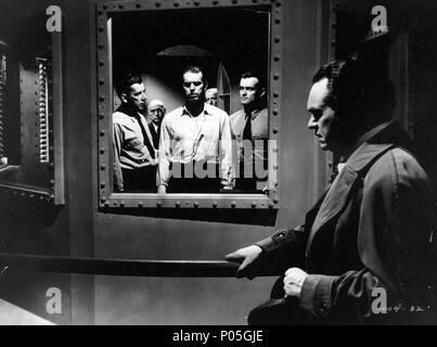 FRED MACMURRAY, EDWARD G. ROBINSON, DOUBLE INDEMNITY, 1944 Stock Photo ...