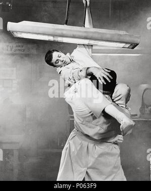 IT'S ONLY MONEY 1962 Paramount Pictures film with Jerry Lewis and Joan O'Brien Stock Photo - Alamy