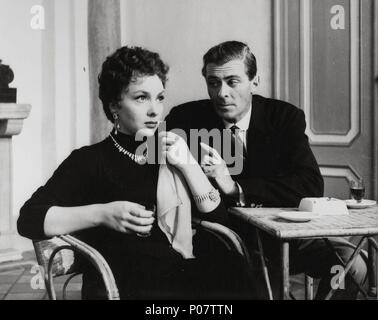 Gina Lollobrigida & Edward Underdown Film Beat The Devil (1953 ...