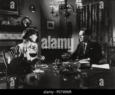 BRIEF ENCOUNTER CELIA JOHNSON, CYRIL RAYMOND Date: 1946 Stock Photo - Alamy