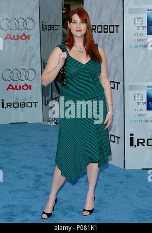 "I, Robot" Premiere 7-7-2004 Sara Rue Photo by Joseph Martinez ...
