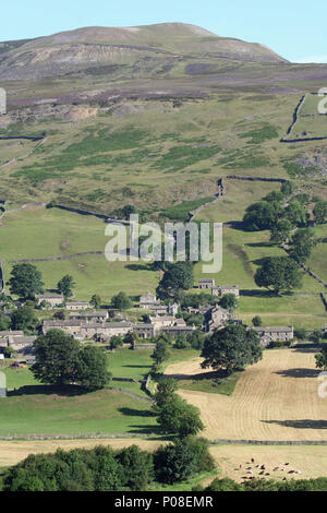 The village of Healaugh in Swaledale, Yorkshire Dales national park ...