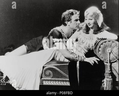 CLAUDETTE COLBERT as Cleopatra and HENRY WILCOXON as Marc Antony in CLEOPATRA 1934 director ...
