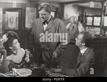 HANGOVER SQUARE (1945) LAIRD CREGAR, LINDA DARNELL HGSQ 003 Stock Photo ...