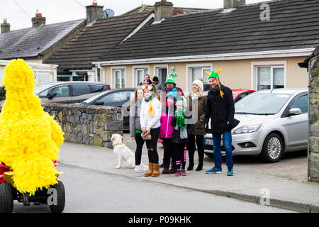 Big bird, sesame street, muppet, puppet in St Patricks Day Parade ...
