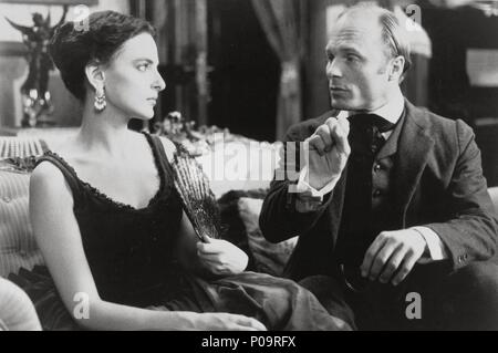 ED HARRIS, WALKER, 1987 Stock Photo - Alamy