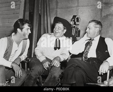 Original Film Title: STAND UP AND CHEER. English Title: STAND UP AND ...