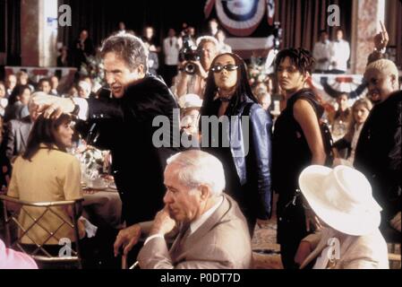 Bulworth Year 1998 Director Warren Beatty Warren Beatty Halle Berry ...