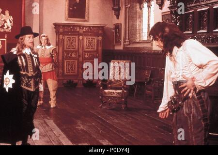 CROMWELL 1970 Columbia Pictures film with Richard Harris Stock Photo ...