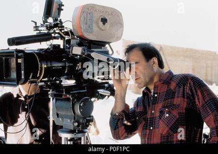 U Turn Year 1997 Director Oliver Stone Jennifer Lopez Nick Nolte Stock ...