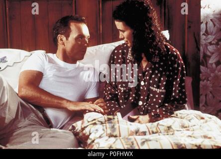 MICHAEL -1996 ANDIE MACDOWELL Stock Photo - Alamy