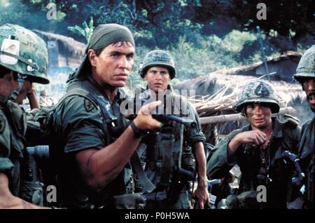 VIETNAM TROOPS SCENE, PLATOON, 1986 Stock Photo - Alamy