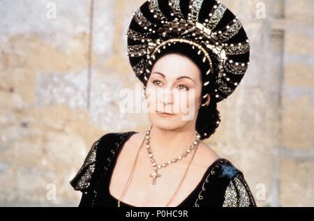 Anjelica Huston Film Ever After: A Cinderella Story; Everafter (USA ...