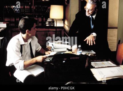 Matt Damon & Mickey Rourke Film The Rainmaker (USA 1997) Characters ...