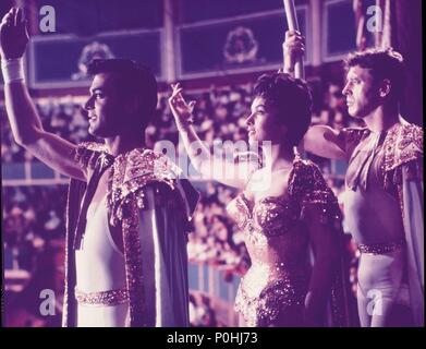 Tony curtis, Gina Lollobrigida and Burt Lancaster / Trapeze / 1956 directed by Carol Reed ...