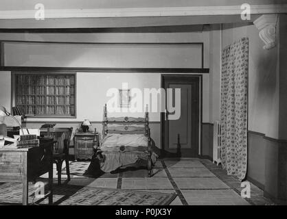 Description: A scenery at the american production company Columbia ...