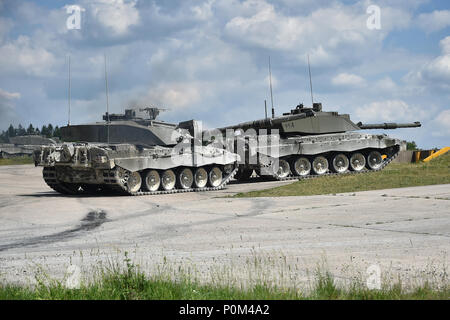 A Challenger main battle tank of the 7th Brigade Royal Scots, 1ST ...