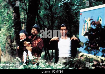 BABY'S DAY OUT (1994) JOE MANTEGNA, ADAM ROBERT WORTON, JACOB JOSEPH ...