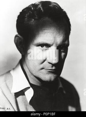 Stars: TREVOR HOWARD Stock Photo - Alamy