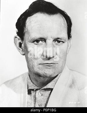 Stars: TREVOR HOWARD Stock Photo - Alamy