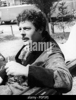 DIVORCE - ITALIAN STYLE, Marcello Mastroianni, 1961 Stock Photo - Alamy