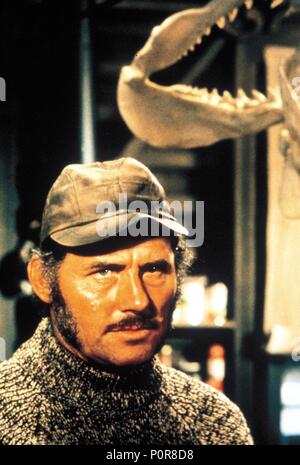 Jaws Year: 1975 - USA Robert Shaw, Roy Scheider, Richard Dreyfuss Director: Steven Spielberg ...