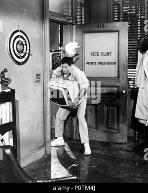 IT'S ONLY MONEY 1962 Paramount Pictures film with Jerry Lewis and Joan O'Brien Stock Photo - Alamy