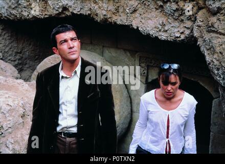Antonio Banderas & Olivia Williams Film: The Body (2001) Characters ...