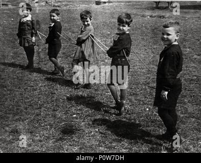 Original Film Title: LOS NIÑOS DE RUSIA. English Title: CHILDREN OF ...