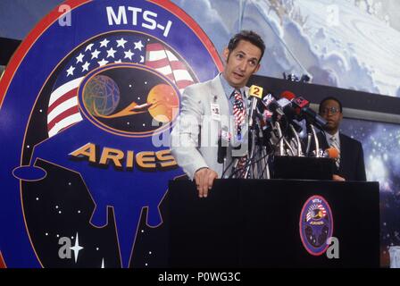 ROCKET MAN, Harland Williams, 1997. ©Buena Vista Pictures / courtesy ...