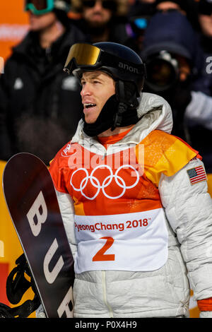 Shaun White (USA) competing in Men's Snowboard Halfpipe at the Olympic ...