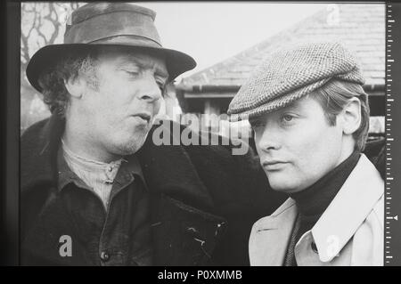 All Creatures Great and Small (1975) Simon Ward, Anthony Hopkins, Lisa ...