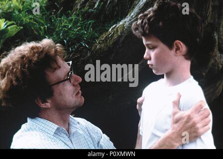 SECOND BEST CHRIS CLEARY MILES, WILLIAM HURT Date: 1994 Stock Photo - Alamy