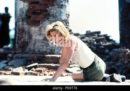 Sandra Hess Film Mortal Kombat 2: Annihilation (1997) Characters: Sonya ...