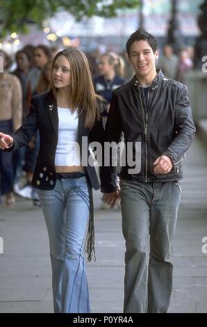 AMANDA BYNES, OLIVER JAMES, WHAT A GIRL WANTS, 2003 Stock Photo - Alamy