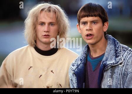 Original Film Title: DUMB AND DUMBERER: WHEN HARRY MET LLOYD. English ...