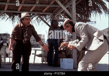 DANNY DEVITO, ROMANCING THE STONE, 1984 Stock Photo - Alamy